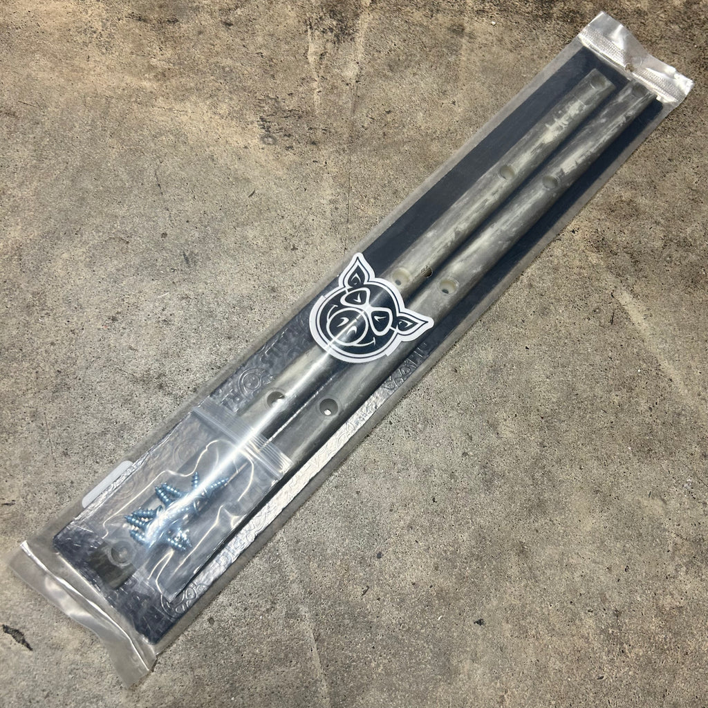 PIG LEDGE RAILS – 3rd Lair